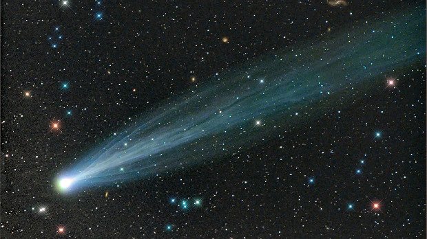 burnt-out comet appears to be covered in talcum powder | Principia ...