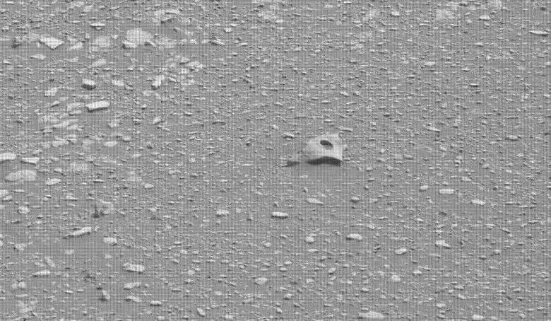 Curiosity Mars Rover Sends Photo of Unidentified Metal Object ...